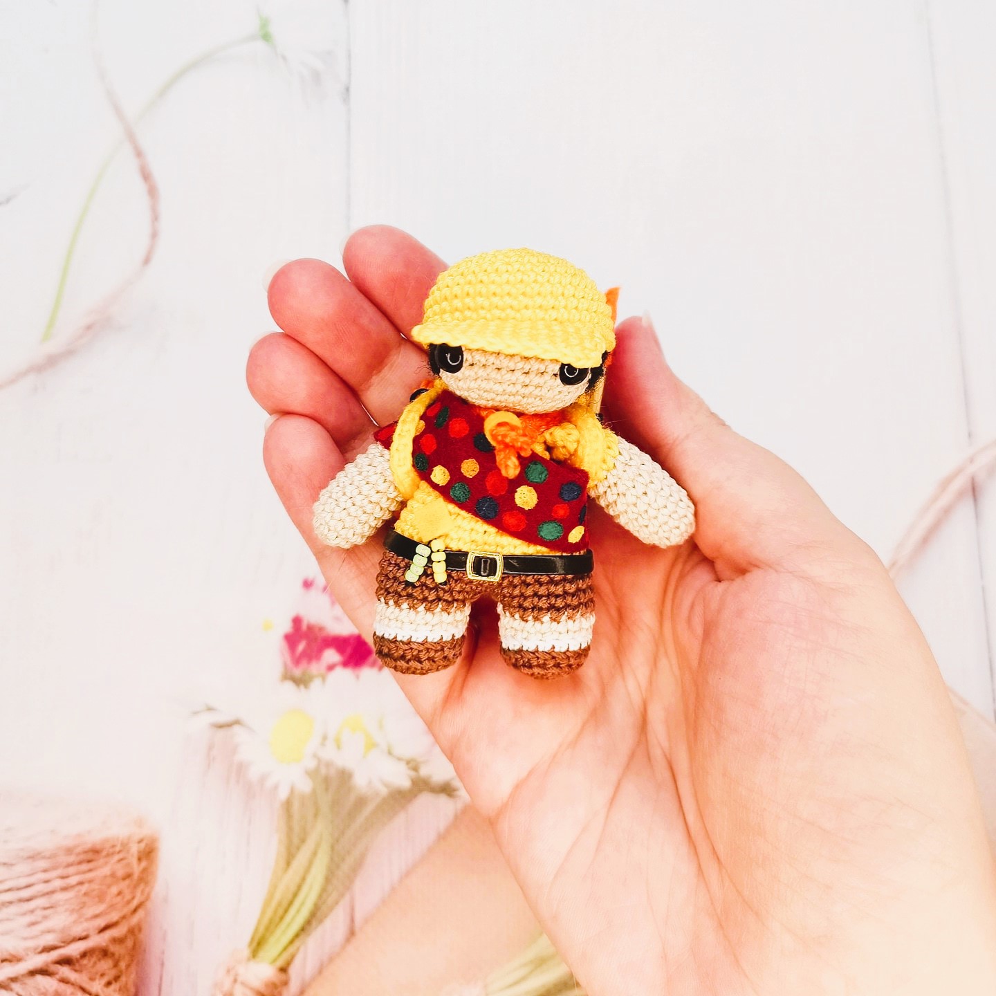 Your Source for Unique Crafted Gifts | From Hand to Hand